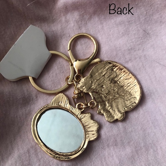 Hello Kitty | Accessories | Nwt Hello Kitty Bag Clipzipper Pullkey ...